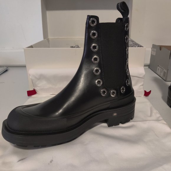Alexander McQueen | Shoes | Nib Alexander Mcqueen Mens Leather Chelsea ...